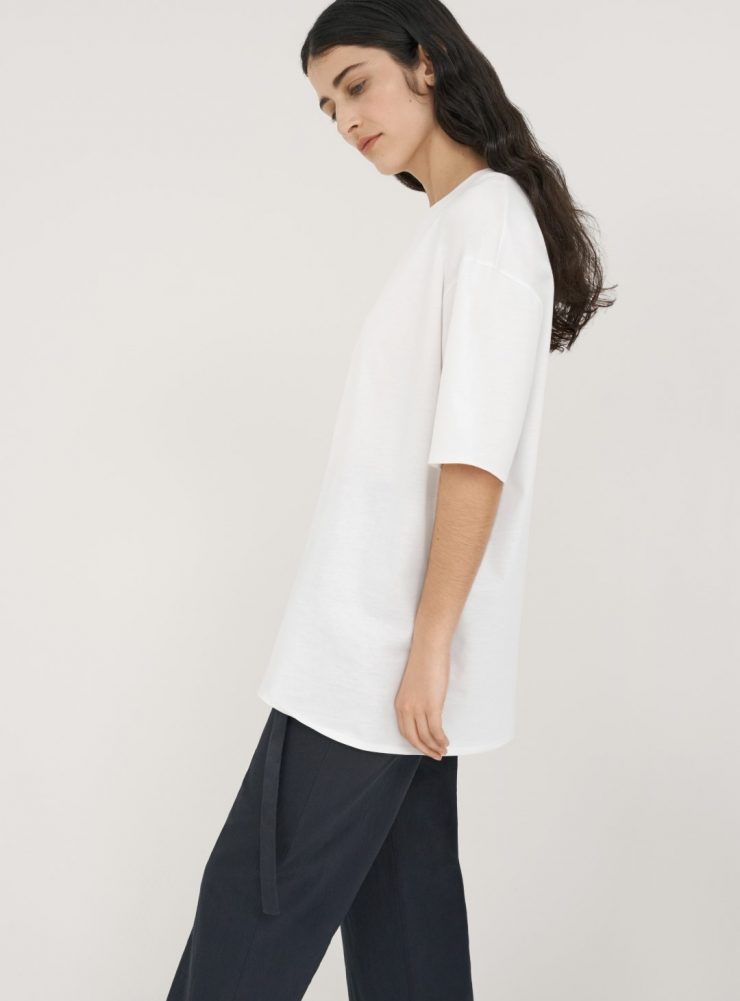 COS LAUNCHES WHITE T-SHIRT PROJECT – FYI